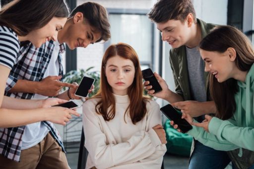 Quelles sont les solutions en cas de cyberharcèlement ? | TeleCoop